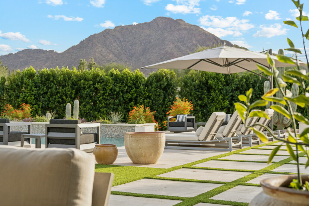 Low-Water Modern Landscape Paradise Valley | Camelback Views